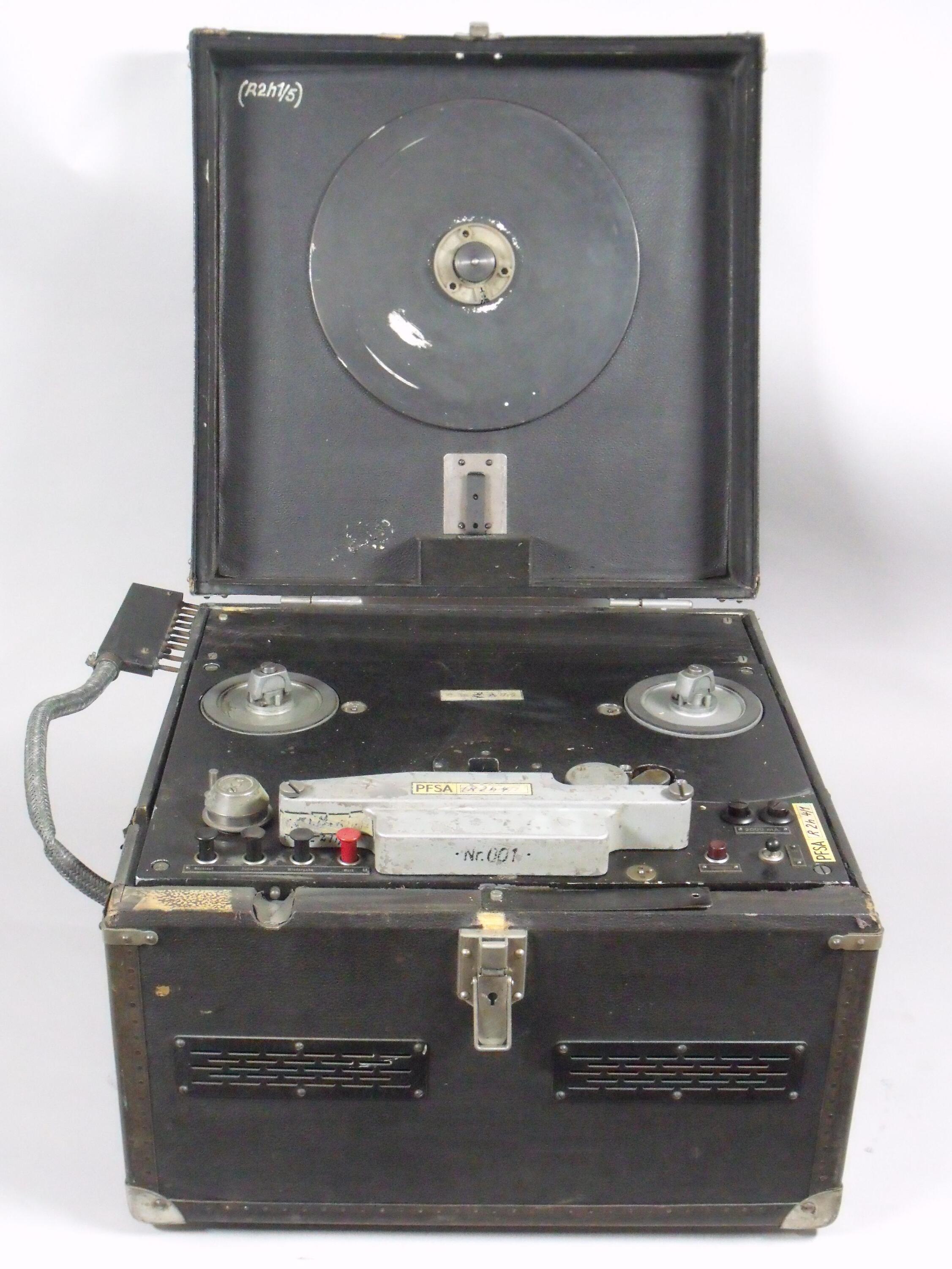 Magnettonlaufwerk AEG Magnetophon K4 - Onlinesammlung MSPT